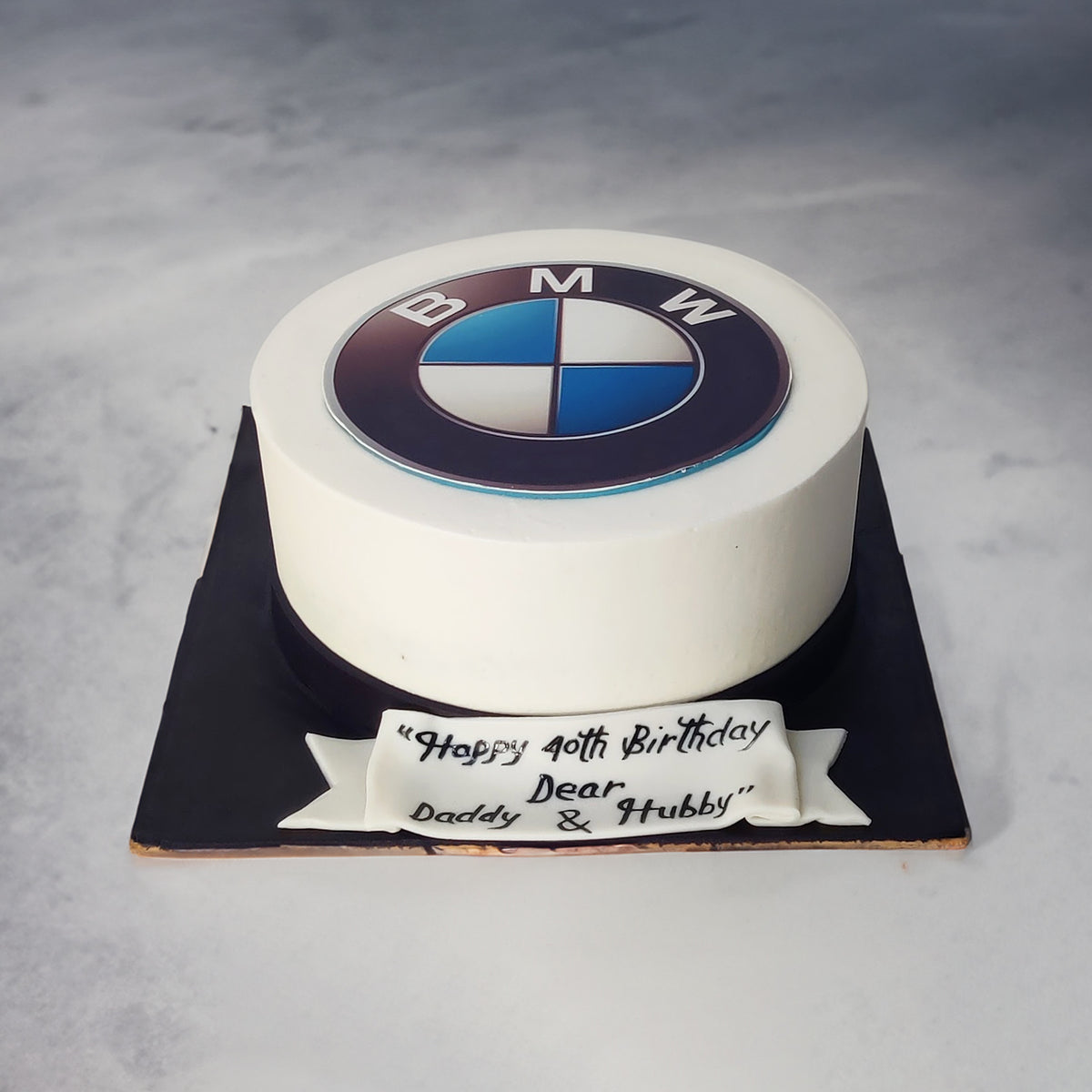 BMW Logo Cake – A Luxurious Treat for Car Enthusiasts – Crave by Leena